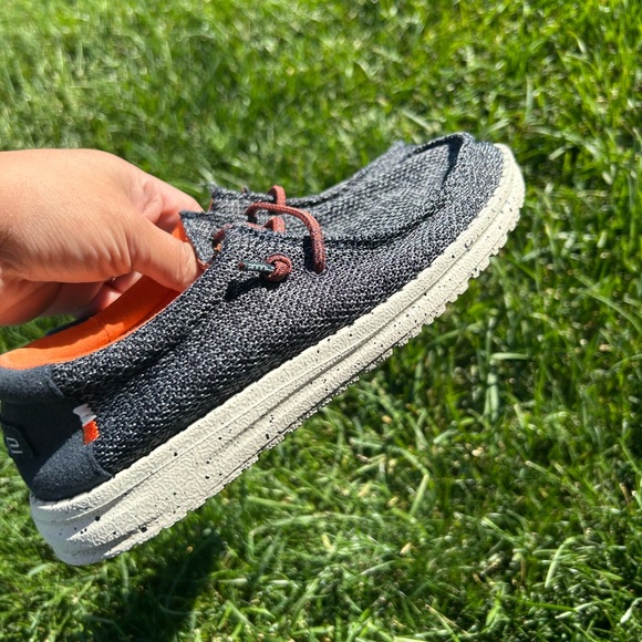 Hey Dude | Shoes | Hey Dude Kids Gray Orange And Cream Shoes Size Y3l4 ...